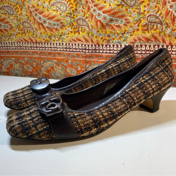 Vaneli | Shoes | Vintage Vaneli Kitten Heel Italian Leather | Poshmark
